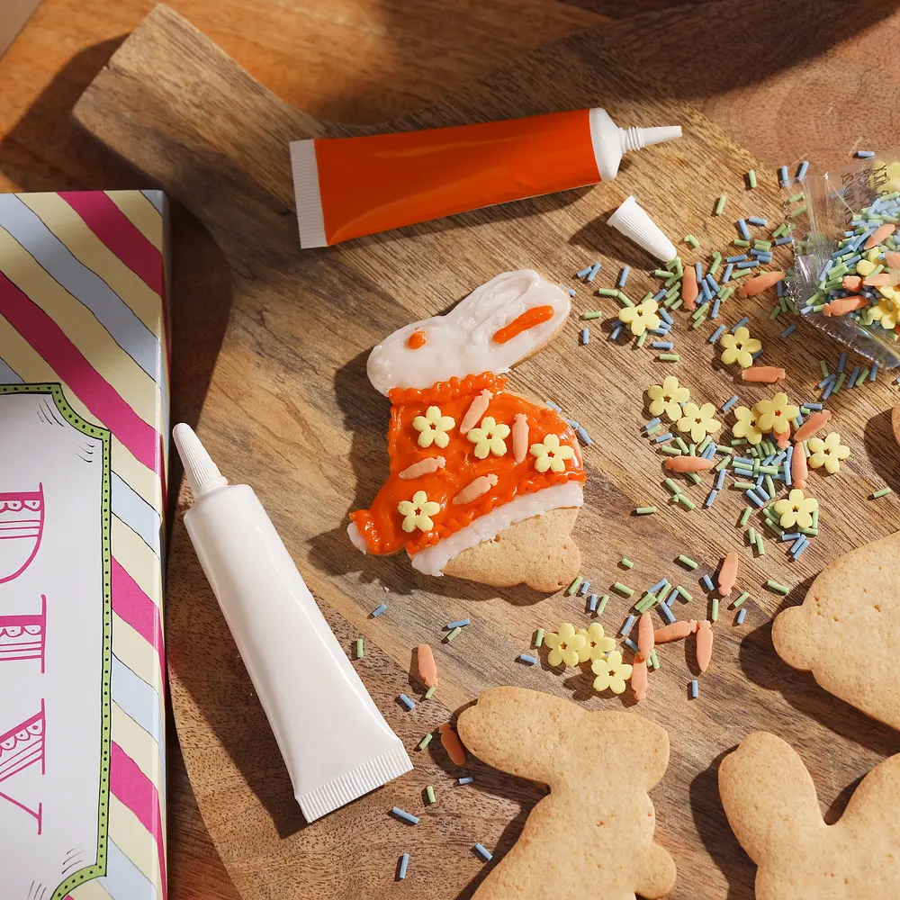 The DIY Easter Biscuits | Letterbox Gifts | Bloom & Wild