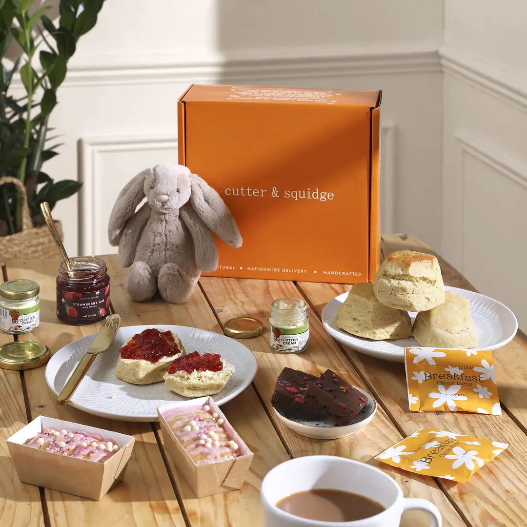 Gift Hampers & Git Sets | Bloom & Wild