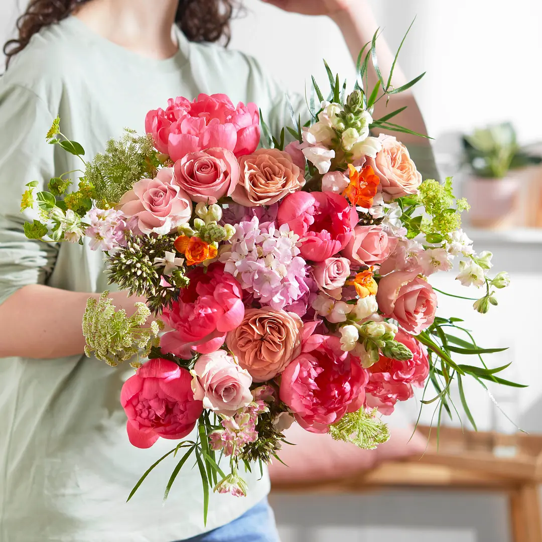 Rose Bouquets | Send a Rose | Bloom & Wild